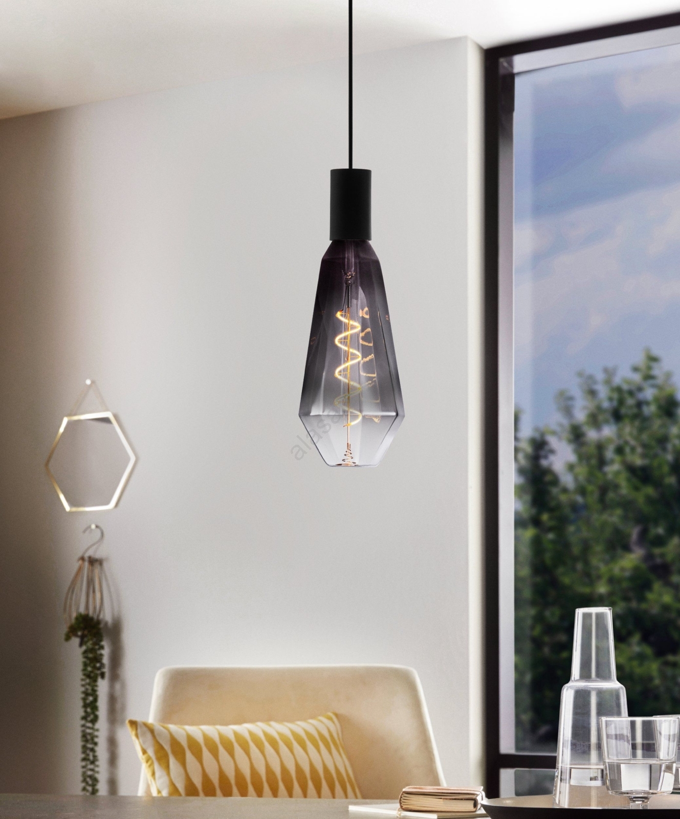Ampoule LED dimmable VINTAGE E27/4W/230V 1800K fumée - Eglo 110238 ...